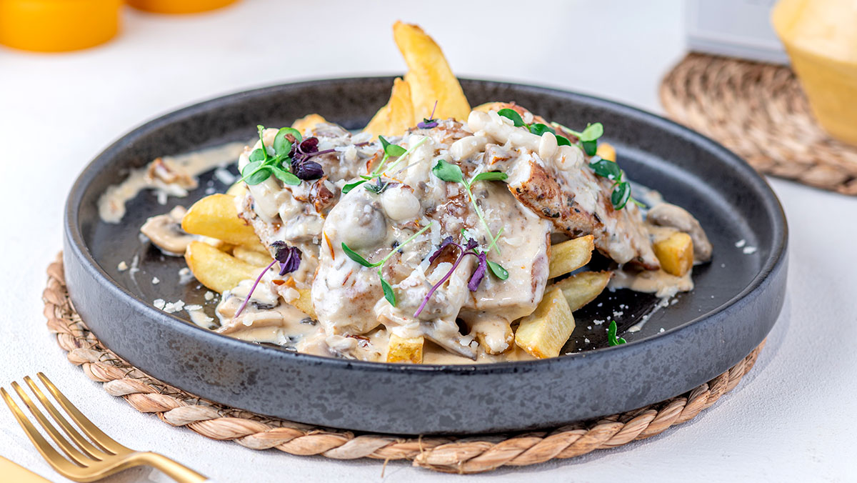 Eggcellent – Serving with EGGstra Love